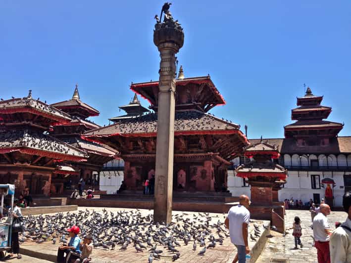 Kathmandu : Swambhunath & Durbar Square Geführte Halbtagestour ...