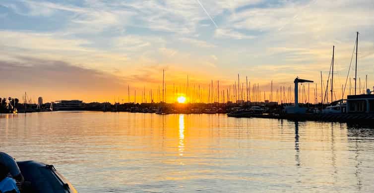 Valencia: Sunset Boat Tour with Drink | GetYourGuide