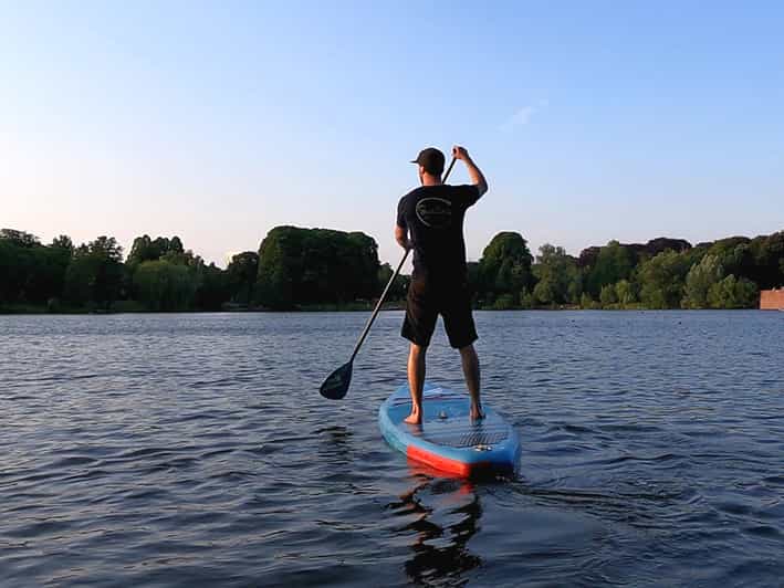 Hamburg: 1-stündiger Stand Up Paddle Board Einsteigerkurs | GetYourGuide