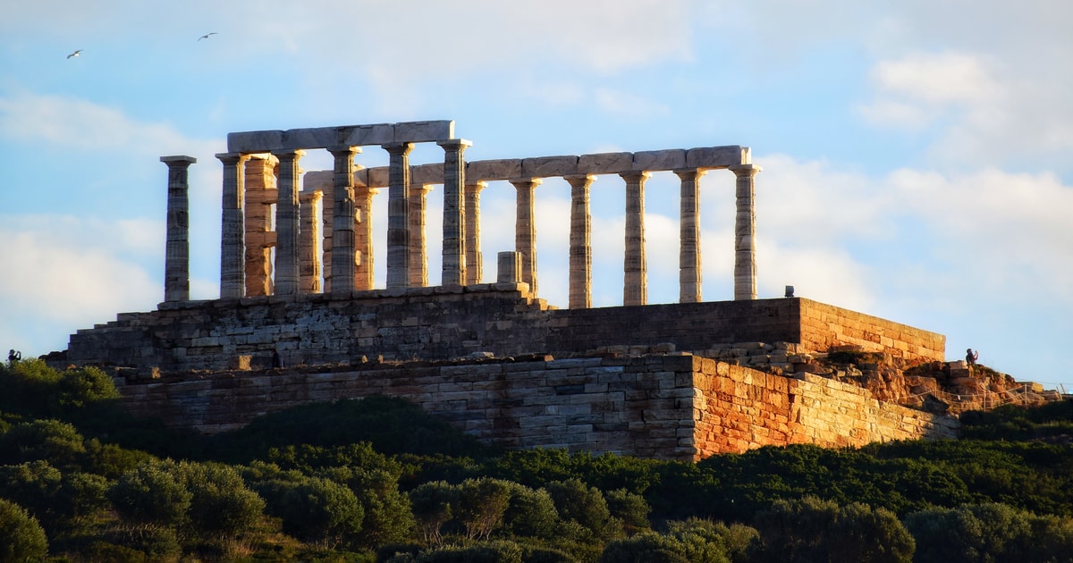 De Atenas: transporte e visita guiada opcional a Sounion | GetYourGuide