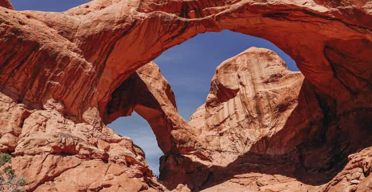 Arches National Park: Sunset Pavement Van Tour | GetYourGuide