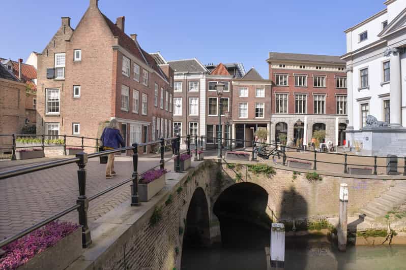 Dordrecht: Recorrido por la Historia Oscura | GetYourGuide