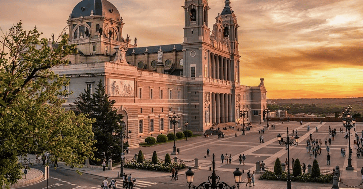 Madrid: VIP Prado Museum & city highlights with Hotel pickup | GetYourGuide