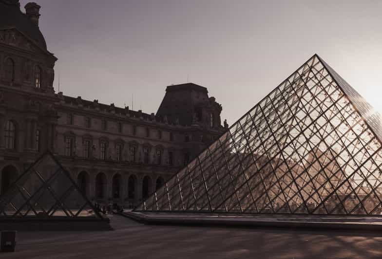 Paris: Louvre Comprehensive Small-Group Half-Day Guided Tour | GetYourGuide