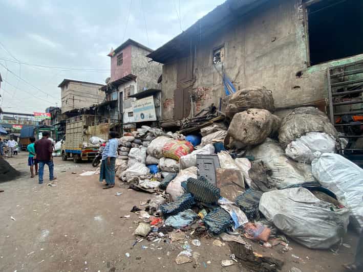 Inside Dharavi: Mumbais Slum-Kultur enthüllen Tour | GetYourGuide