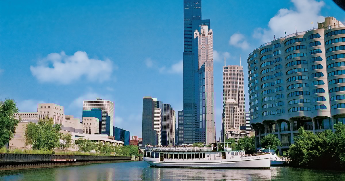 Chicago: Architecture River Cruise on Chicago’s First Lady | GetYourGuide