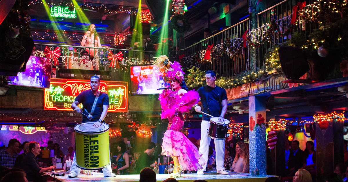 Miami: Mango's Tropical Cafe Dinner & Show | GetYourGuide