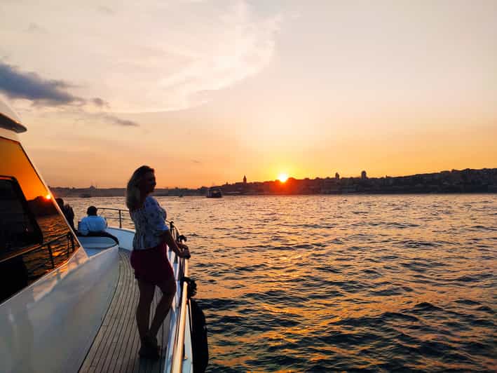 Istanbul: Bosphorus Sunset Yacht Cruise with Live Guide | GetYourGuide