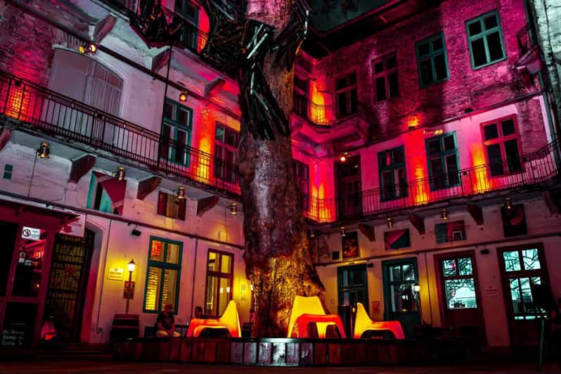 Amsterdam: Original Pub Crawl Party with VIP Entrance | GetYourGuide