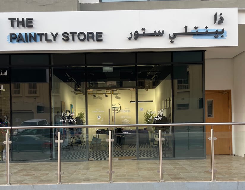 Dubai: Private Art Workshop with an Emirati Artist | GetYourGuide