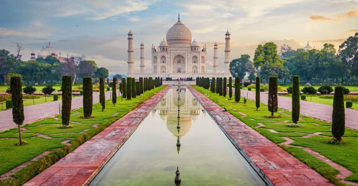 Von Delhi: Taj Mahal-Tour bei Sonnenaufgang mit Besichtigung von Agra ...