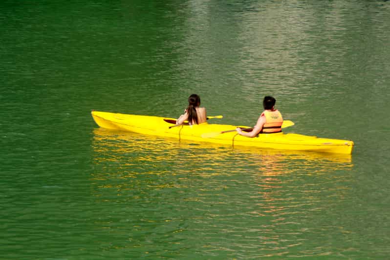 Halong-Deluxe Cruise trip with Buffet lunch, Swimming, kayak | GetYourGuide