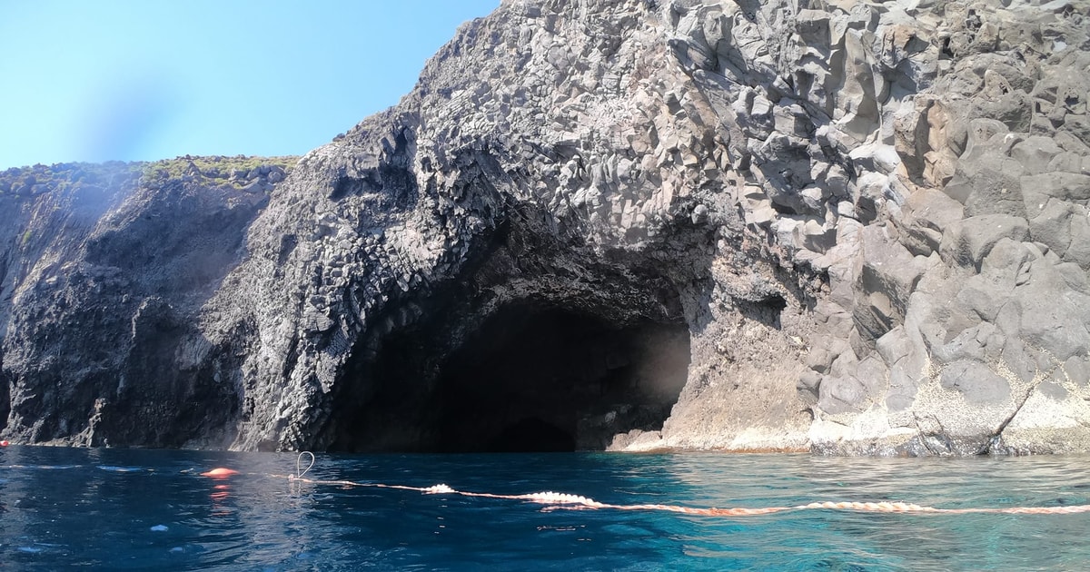 Excursión a Alicudi e filicudi desde Lípari | GetYourGuide