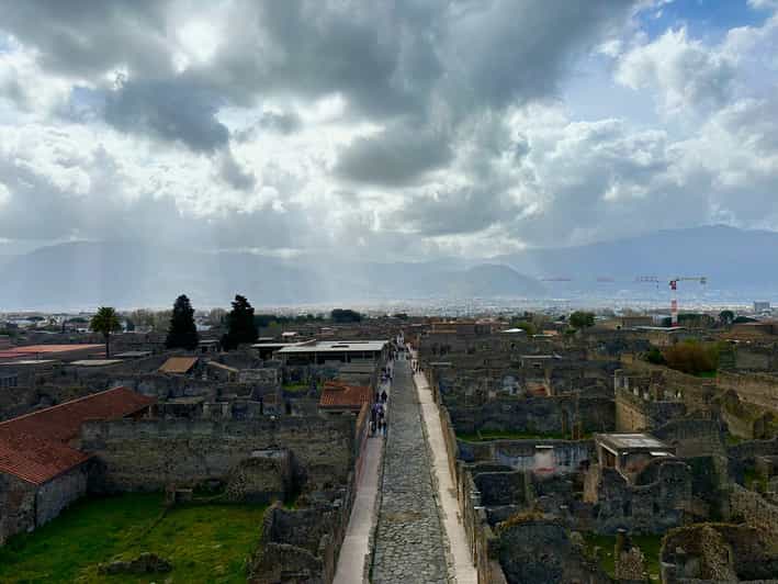 Pompeii: walking tour with an archeological guide | GetYourGuide