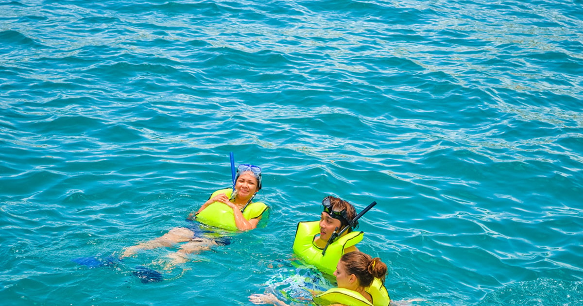 Santa Maria Bay Snorkeling Tour | GetYourGuide