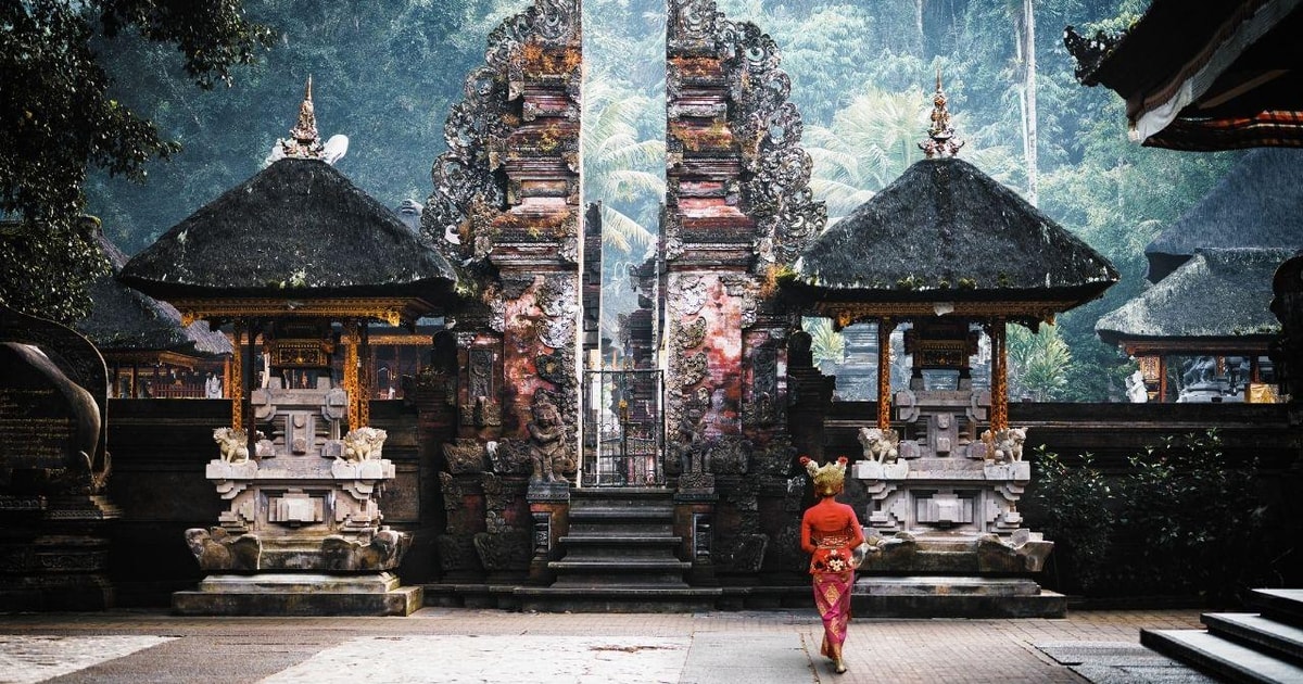 Ubud Tour: Purification Ritual In Tirta Empul Temple | GetYourGuide