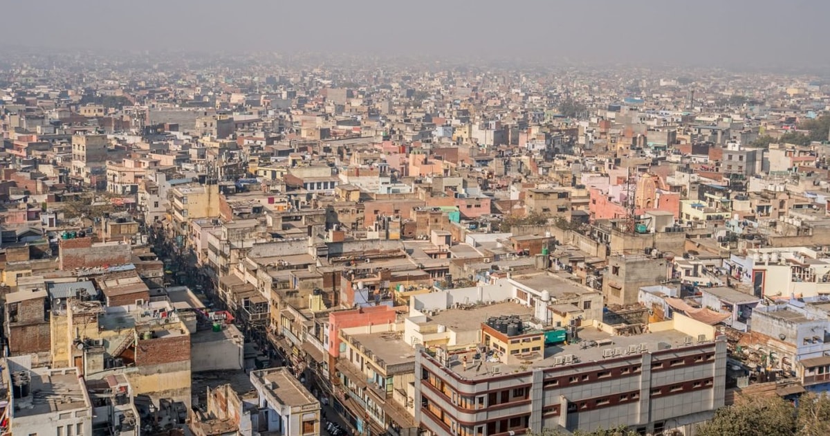 Półdniowa piesza wycieczka po slumsach w Delhi | GetYourGuide