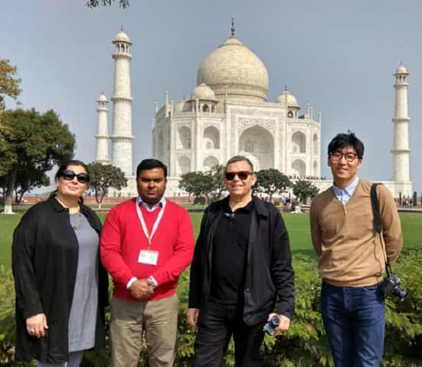 Taj Mahal Entry Tickets with Skip the Line Entry | GetYourGuide