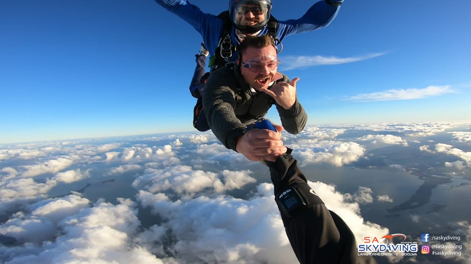 Adelaide: Tandem Skydiving over Lake Alexandrina | GetYourGuide