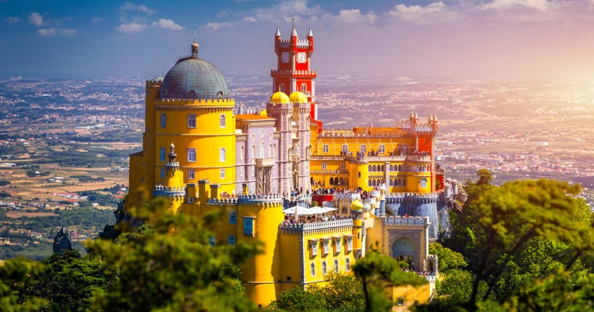 Tour privado de medio día en Sintra | GetYourGuide