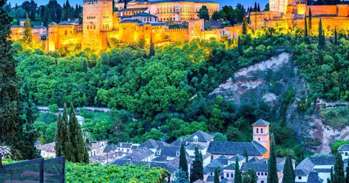 Granada: Private custom tour with a local guide | GetYourGuide