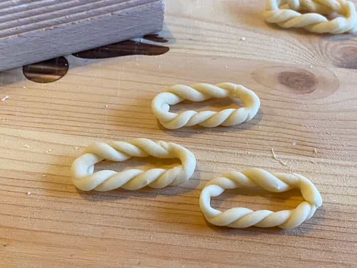 Olbia: μάθημα ζυμαρικών και κρασί. Μυστικά για αιώνια νεότητα ...