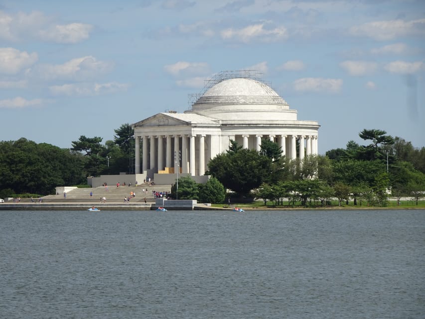 Washington Monuments self-guided walking tour scavenger hunt | GetYourGuide