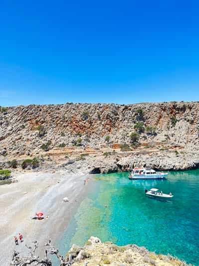 Zona de Chania: Crucero en barco a la playa de Menies y la bahía de ...