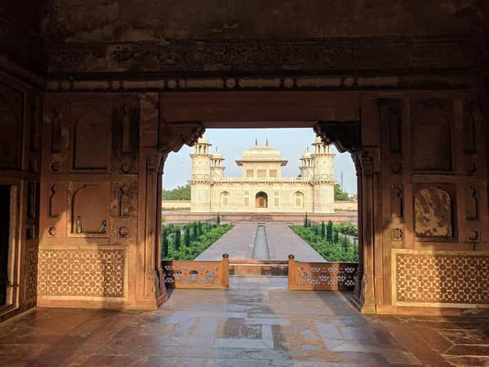 From Delhi: Taj Mahal & Agra Fort Day Tour with Transfers | GetYourGuide