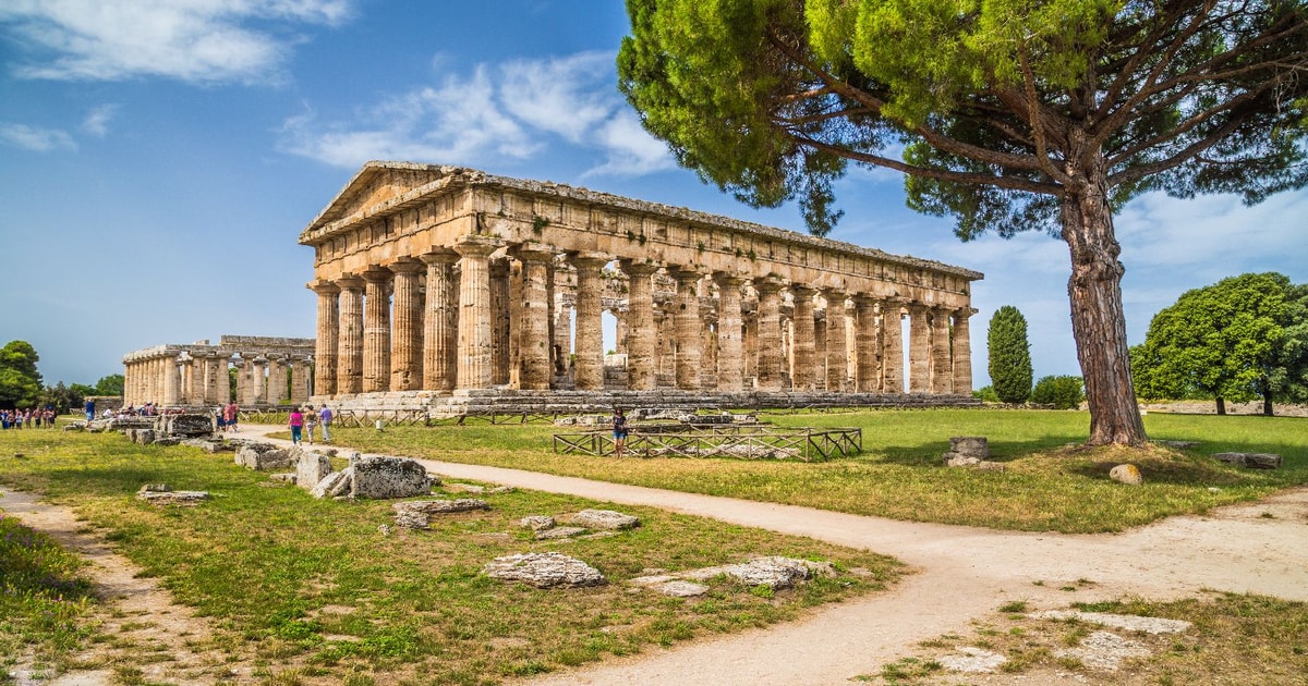 Paestum: tåg och biljett som låter dig hoppa över kön från Neapel ...