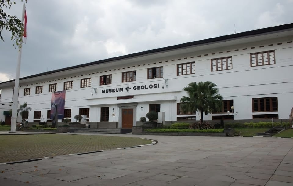 From Jakarta : Bandung Paris Van Java | GetYourGuide