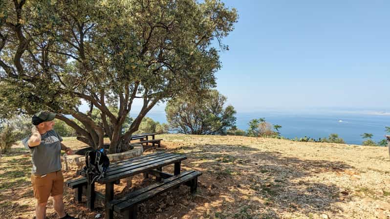 Nice : Hike and panoramical lunch | GetYourGuide