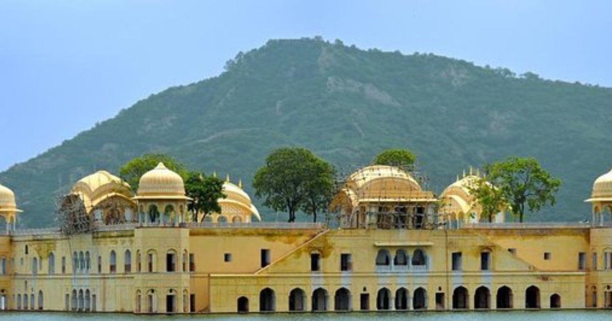 Delhi'den: Tur Rehberi ve Ulaşım ile Aynı Gün Jaipur Turu | GetYourGuide