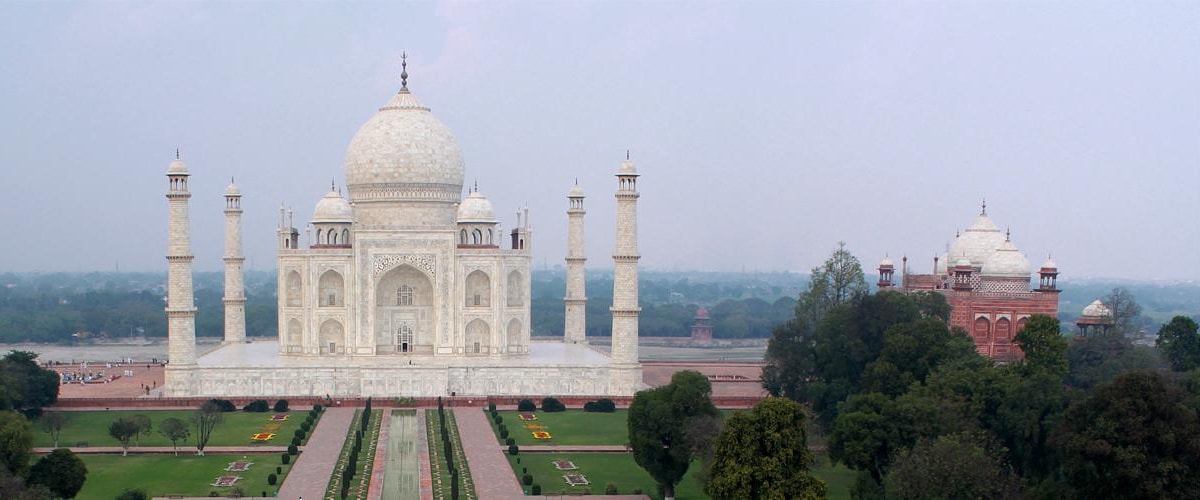 Ab Delhi: Private Taj Mahal und Agra Tour mit dem Auto | GetYourGuide