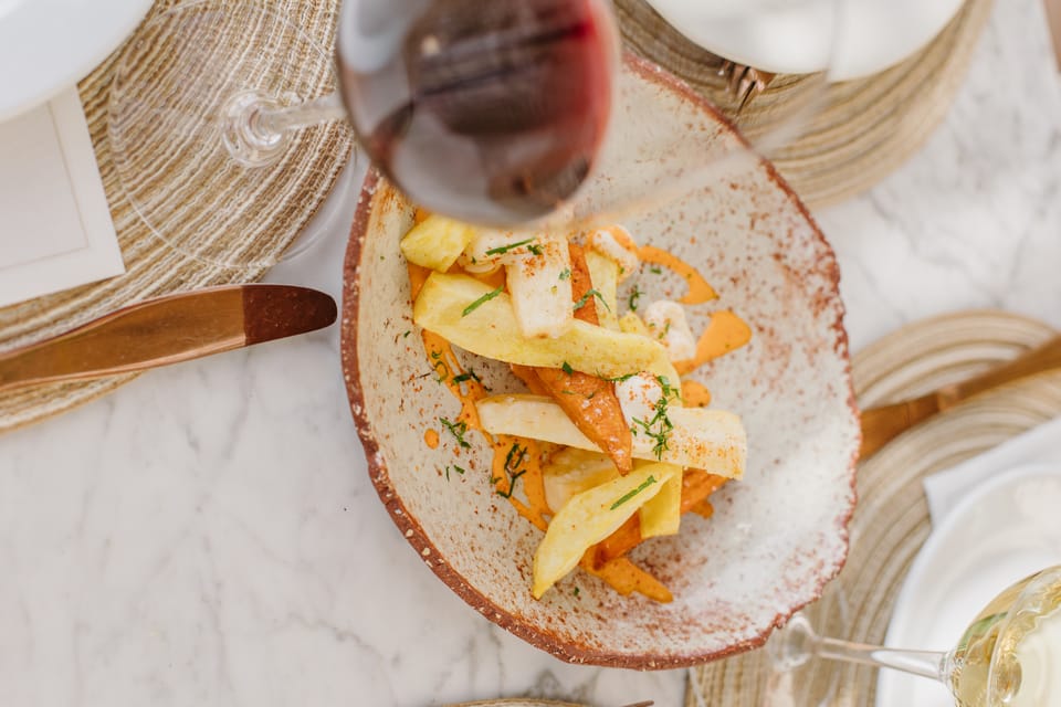 Tour door de wijnmakerij: Wijnproeverij en 8-gangen gastronomisch menu ...