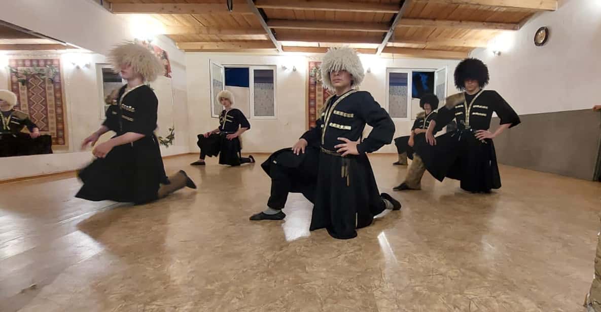 Tbilisi: Georgian Traditional Folklore Show in the city | GetYourGuide