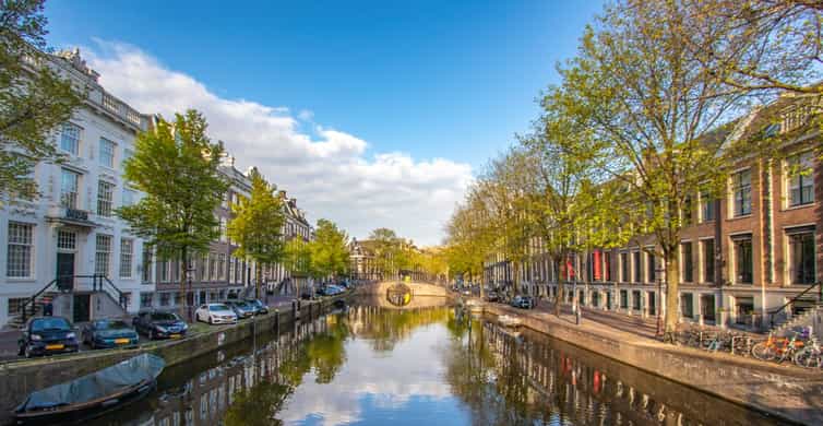 Cattura i luoghi più fotogenici di Amsterdam con un locale | GetYourGuide Cattura i luoghi più fotogenici di Amsterdam con un locale | GetYourGuide