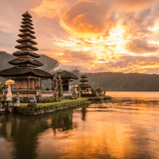 Templul Bali: Ulun Danu Beratan, Tanah Lot, Templul Taman Ayun ...