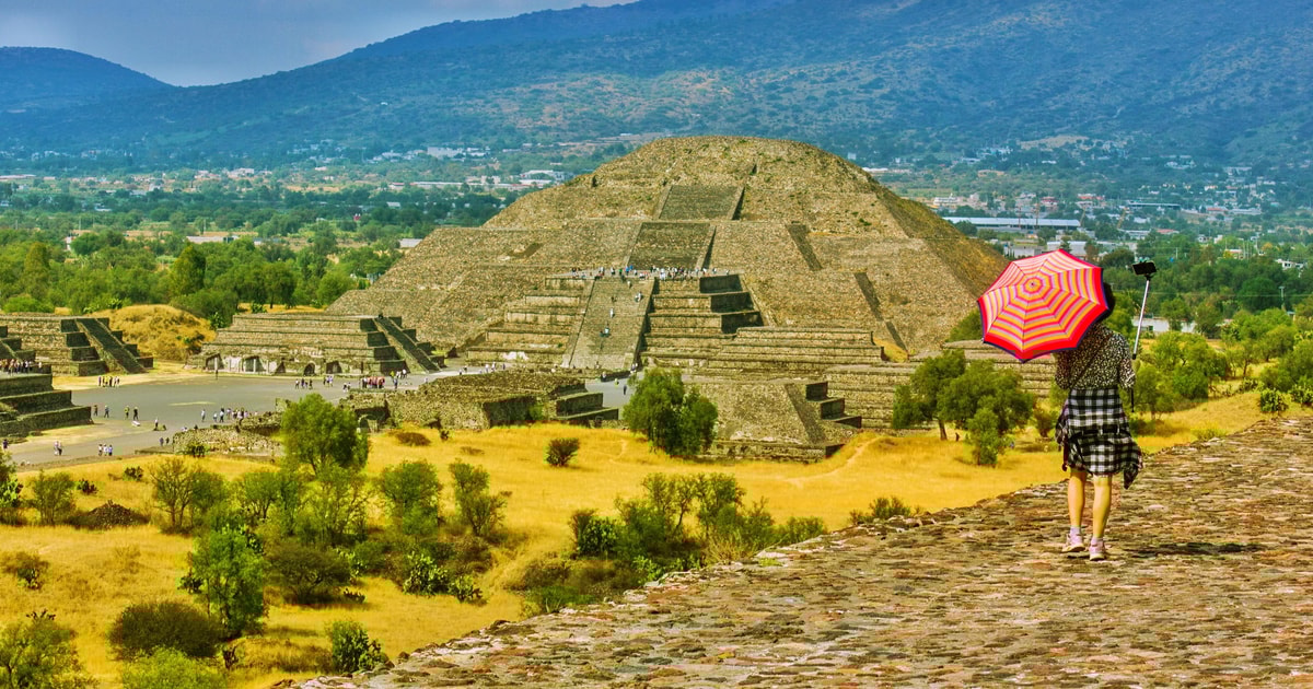 Teotihuacan Pyramids Guided Walking Tour - 2 hours | GetYourGuide