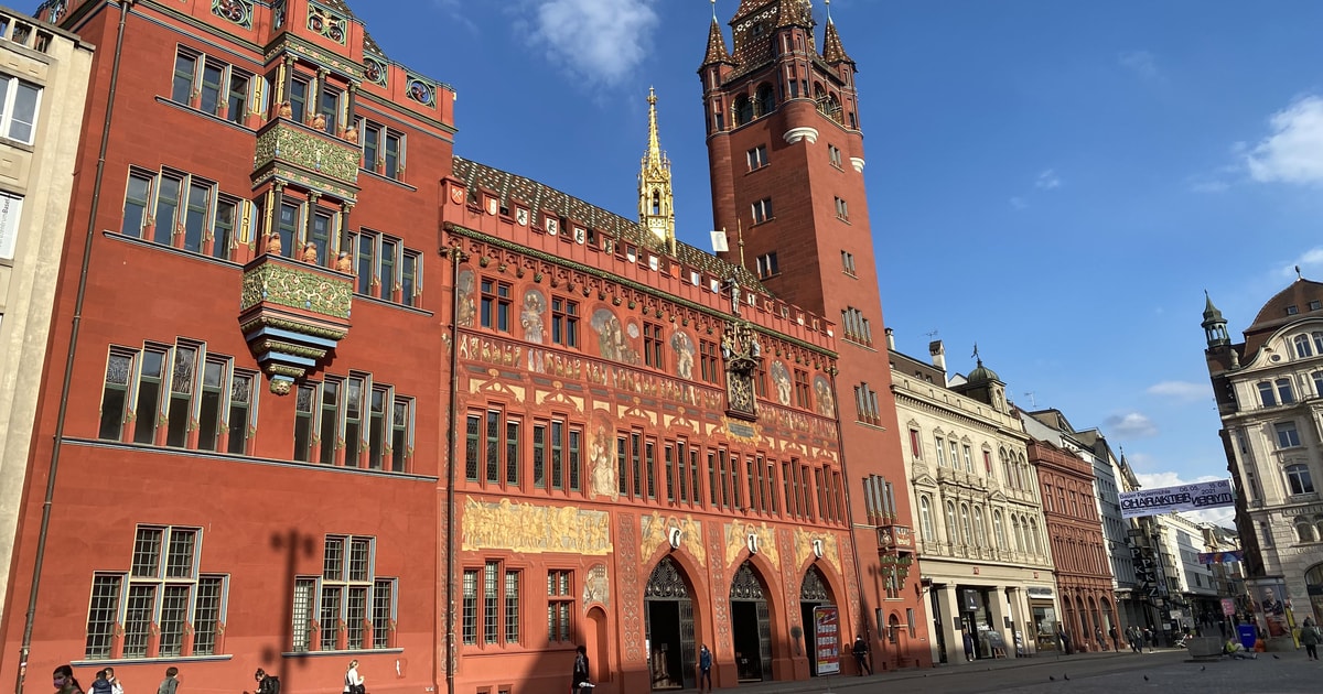 Basilea: Visita Privada a Pie con un Guía Local | GetYourGuide