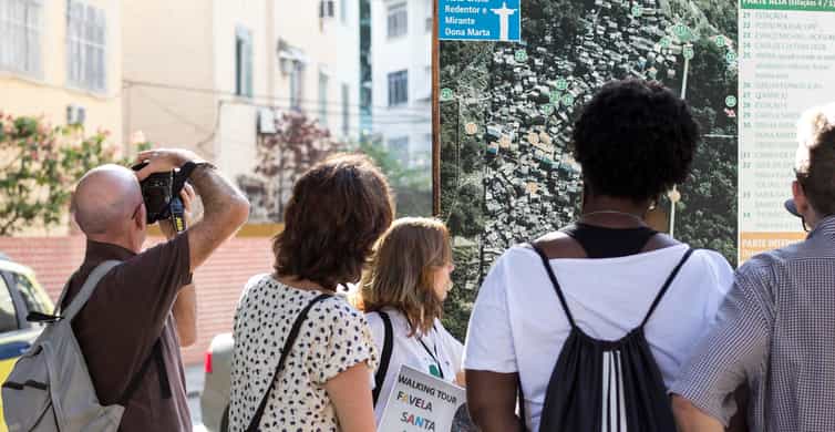 Favela Tour - Calea lui Michael Jackson în Rio | GetYourGuide