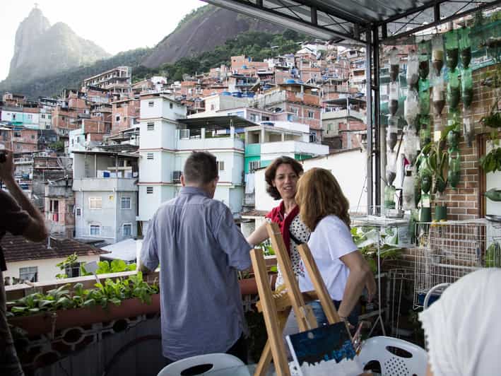 Favela Tour - Calea lui Michael Jackson în Rio | GetYourGuide