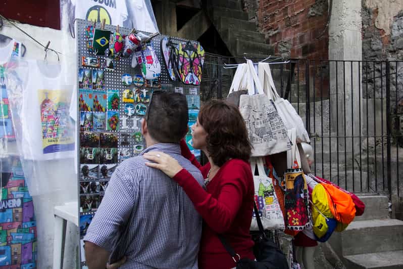 Favela Tour - Calea lui Michael Jackson în Rio | GetYourGuide