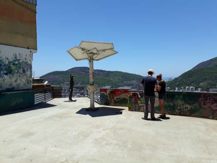 Favela Tour - Calea lui Michael Jackson în Rio | GetYourGuide