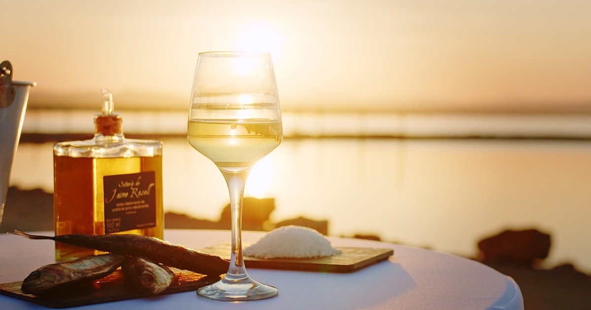 Culinary demonstration with Gourmet Tasting in The Pink Lake | GetYourGuide