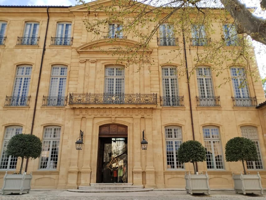 Aix-en-Provence: Aix and Luberon Guided Art Tour | GetYourGuide