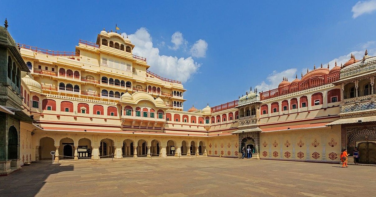 Da Nuova Delhi: Tour di Jaipur in giornata in auto | GetYourGuide