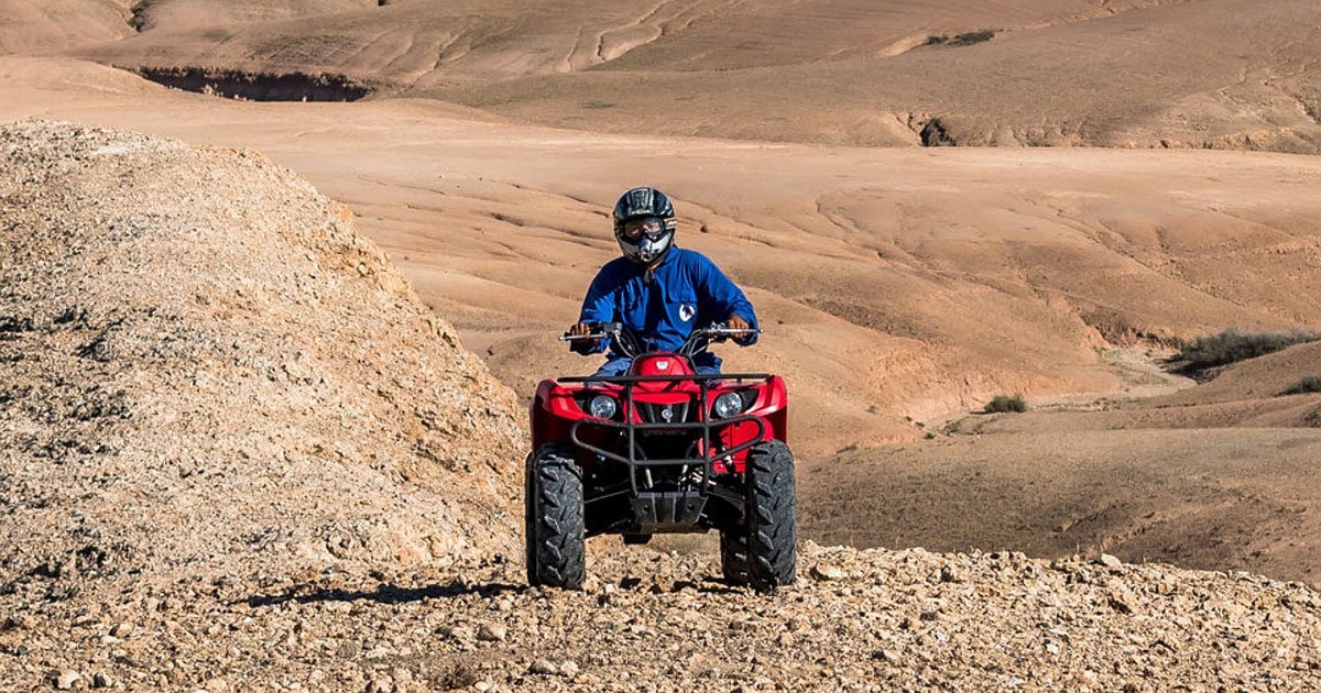 Marrakech: Agafay Desert Quad eller kameltur med middagsshow | GetYourGuide