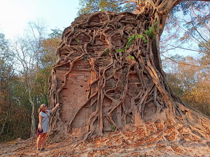 Day Trip to Sambor Preikuk, Kuhak Nokor & Spider Market | GetYourGuide