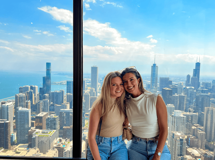 Chicago: 360 Chicago Observation Deck Sip and View Ticket | GetYourGuide